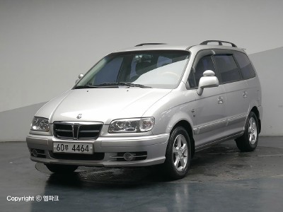 현대 트라제XG 9인승 VGT 디젤 GLS 고급형