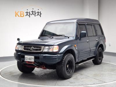 현대 갤로퍼II 9인승 V6 LPG